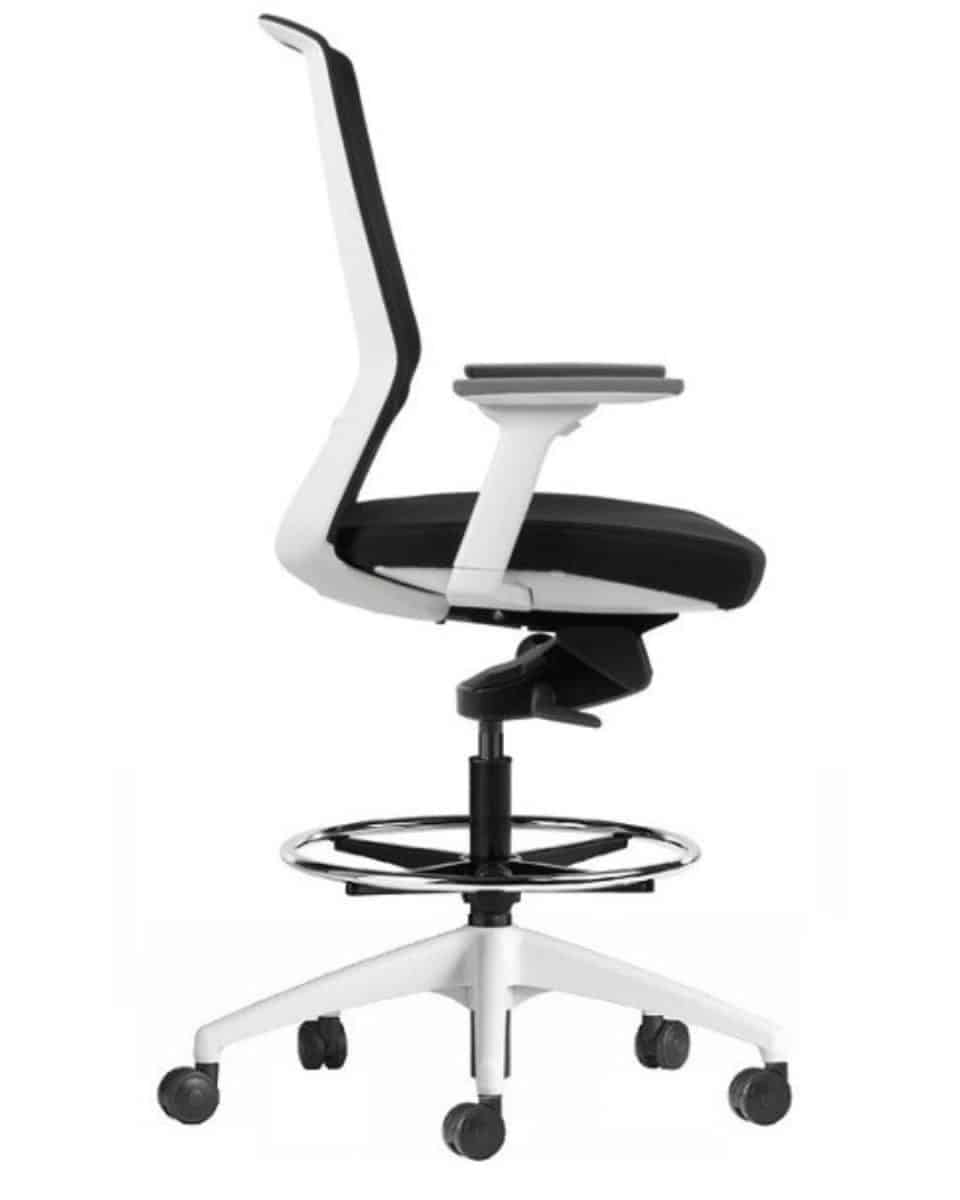 Contact Us via Online, Email or Phone | Advanta